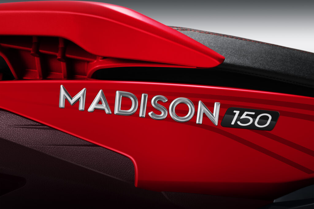 Malaguti madison 150 สกู๊ตเตอร์ยุโรป ราคา ผ่อน สเปค - Peera MotoGroup