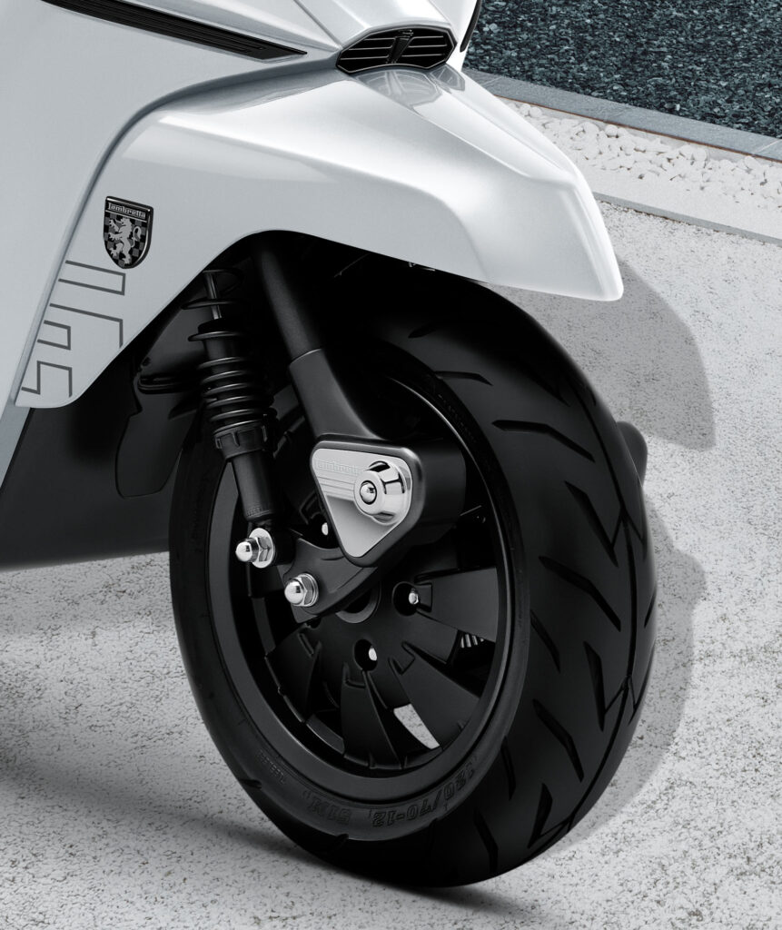 lambretta X300 GP 2025 แลมเบรตต้า ราคา ตารางผ่อน - Peera Go! motorbike